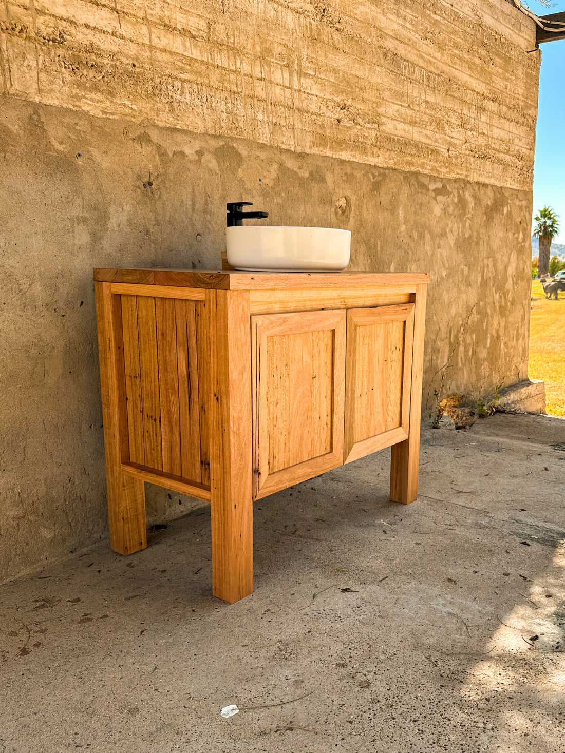 Free Standing Vanity – Timber Two Joinery